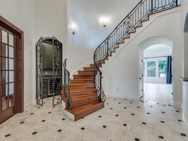 503 Clear Vista Drive