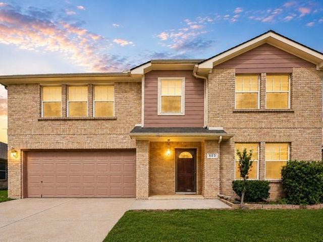 503 Angela Ln, Euless, TX 76039