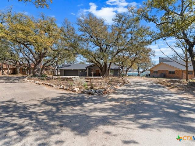 503 Arrowhead Point Road
