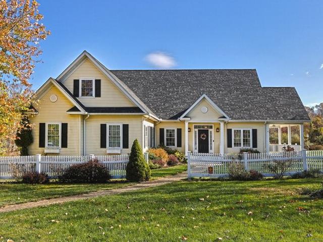 503 Georges Hill Rd, Southbury, CT 06488