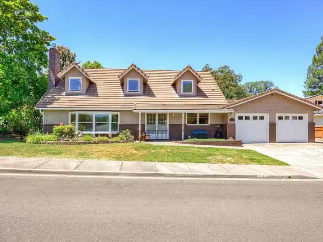 503 GIRARD CIR, MEDFORD, OR 97504 Single Family Residence For.