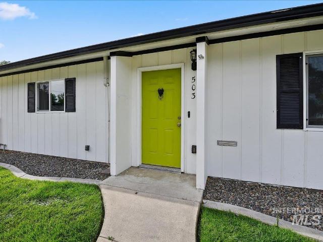 503 E Lincoln