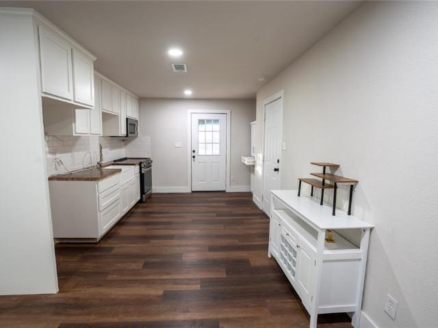 503 E Roosevelt Avenue