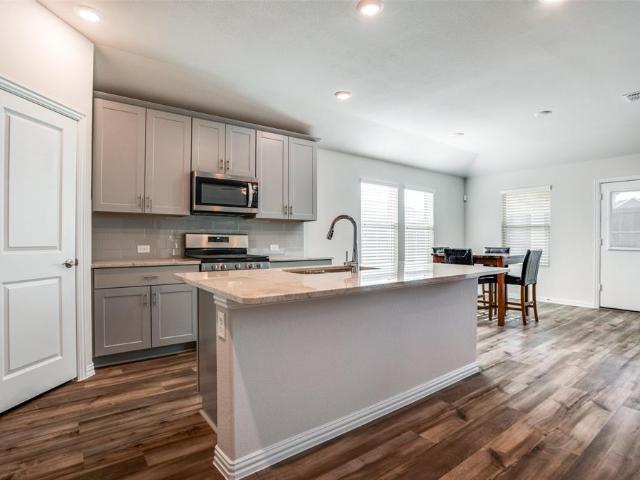 503 Fox Ridge Drive