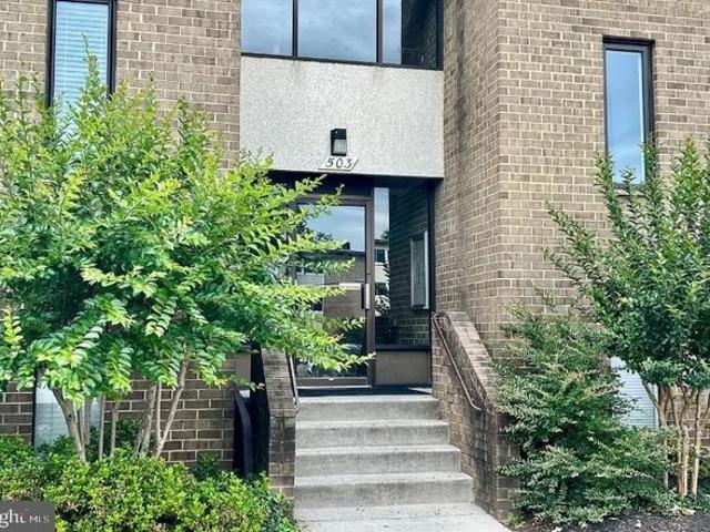 503 Florida Ave Apt 203, Herndon, VA 20170