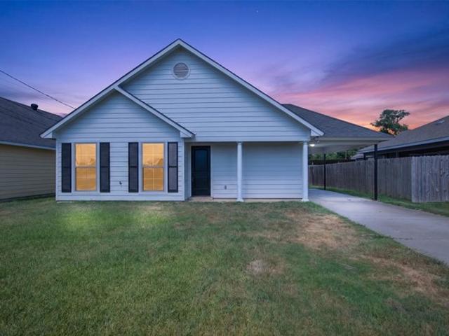 503 Oak Ridge Dr, Benton, LA 71006