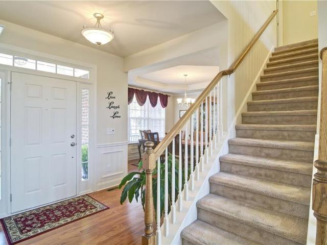 503 Lakeview Court