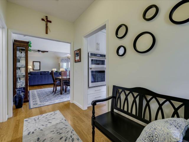 503 Larchmont Place
