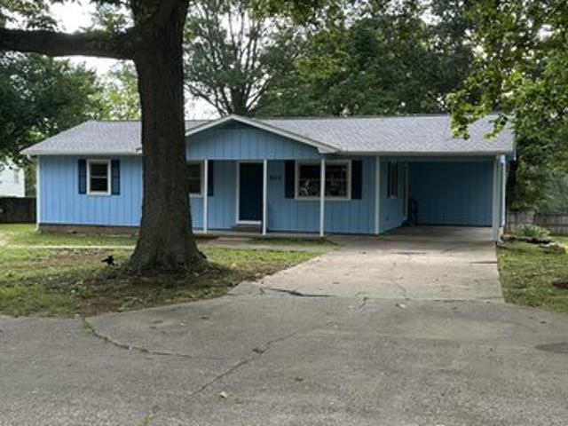503 Madison St, Huntsville, AR 72740