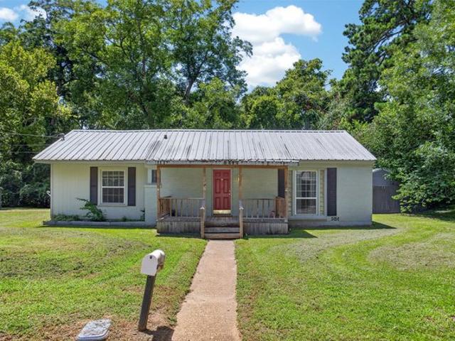 503 N 7th St, Crockett, TX 75835