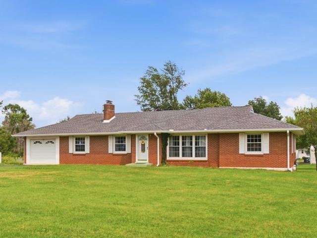 503 N Russell St, Portland, TN 37148