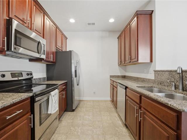 503 Nesbit DR