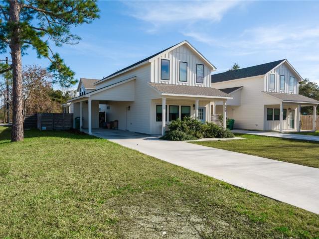 503 S 13th St, Aransas Pass, TX 78336 | MLS #470677 | Compass