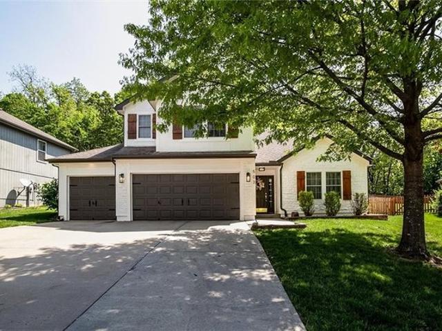 503 S 137th Pl, Bonner Springs, KS 66012
