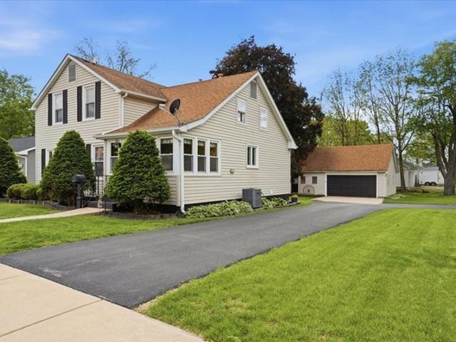 503 S Wells St, Sandwich, IL 60548