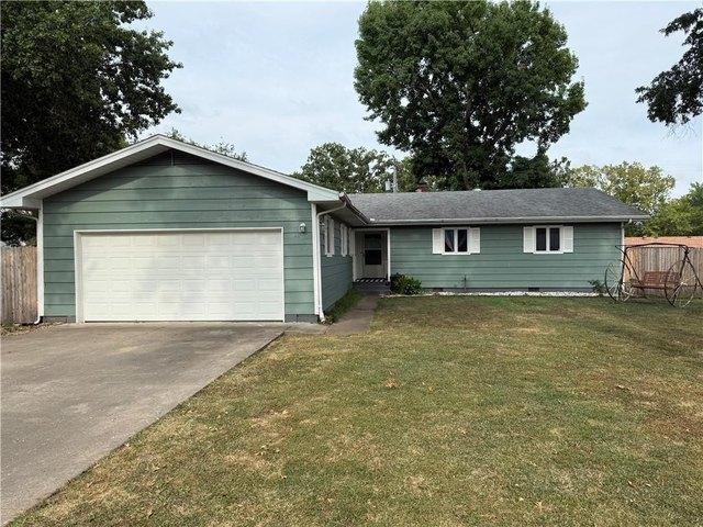 503 S Wilshire Blvd, Coffeyville, KS 67337