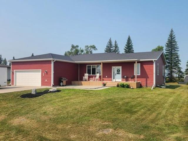 503 Sheyenne Dr, Abercrombie, ND 58001