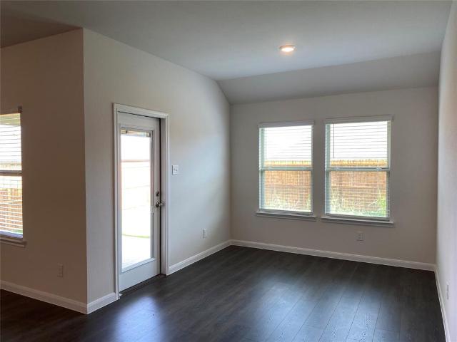 503 Spur Ridge