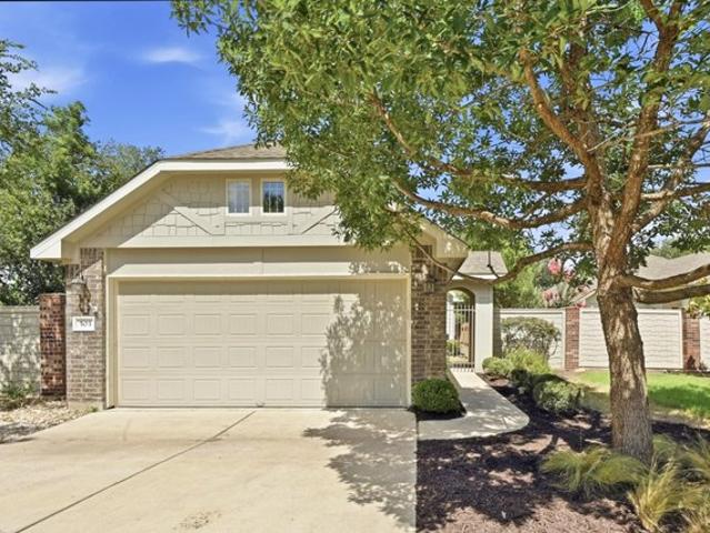 503 Stonewood Ln, Buda, TX 78610