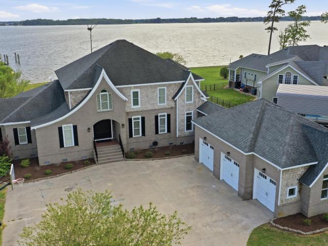 503 Pointe Vista Drive