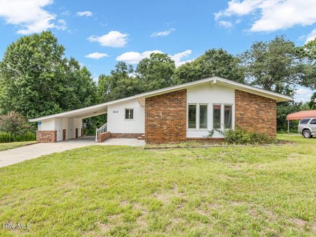 503 Rollingwood Dr, Dudley, NC 28333