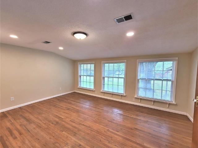 503 Riveredge Drive