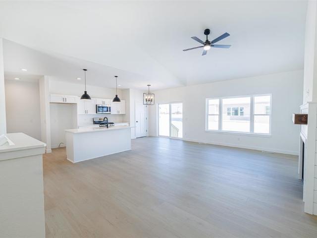 503 Ridge Court