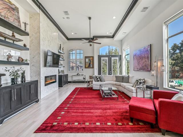 503 W Clay Street