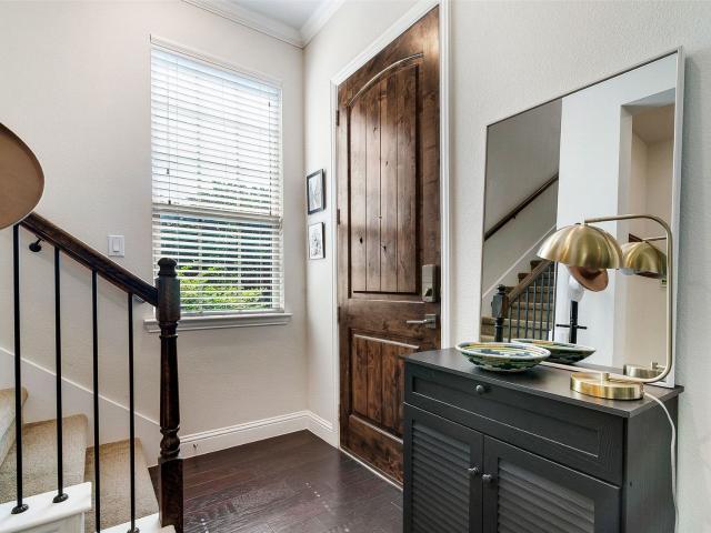 503 W Royal Lane, Irving, US, TX