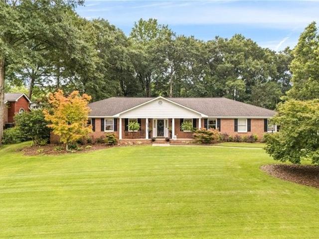 503 Winterburn Ave, Opelika, AL 36801