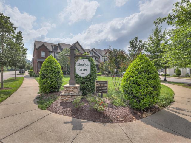 503 Vintage Green Ln