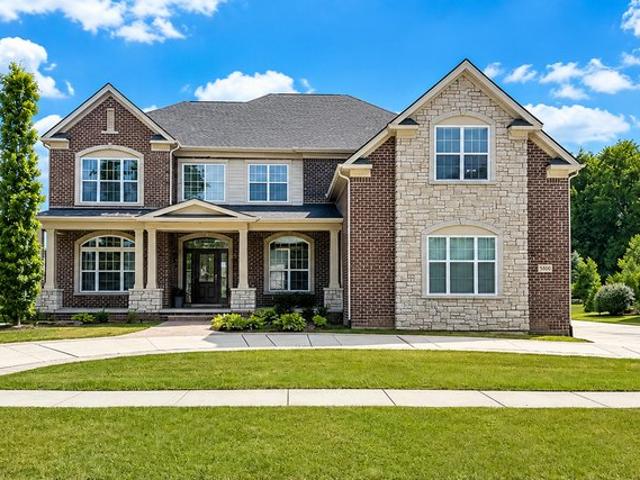50443 Silverton Dr, Canton, MI 48187