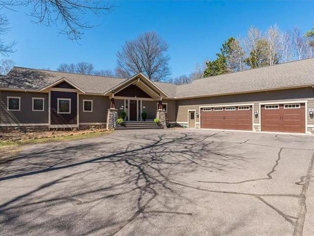 5044 Mary Allen Ln, Brainerd, MN 56401