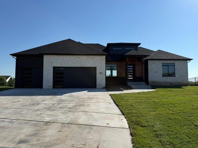 5046 N Remington St, Bel Aire, KS 67226