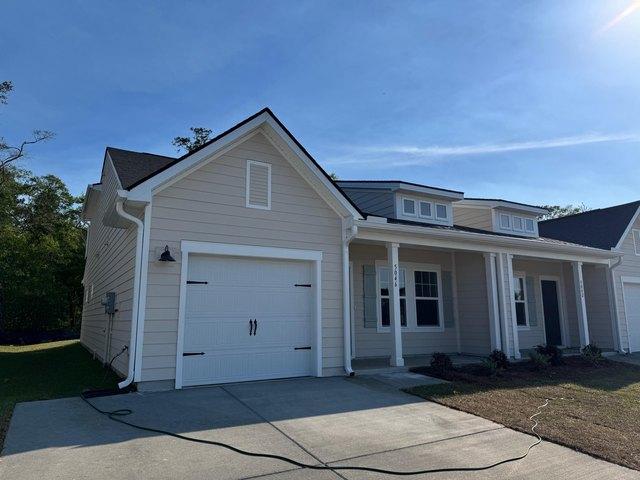 5046 Blackberry Ln, Ravenel, SC 29470