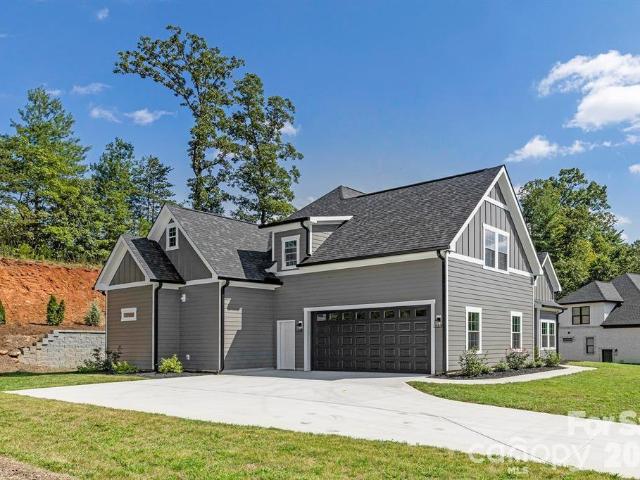 5046 Woodwinds Drive NE