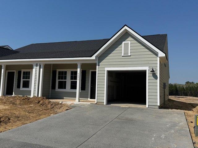 5047 Blackberry Ln, Ravenel, SC 29470