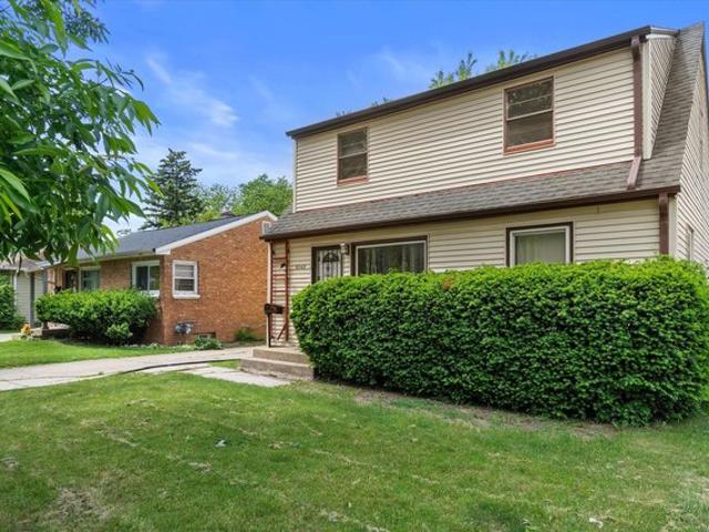 5049 N 55th St, Milwaukee, WI 53218