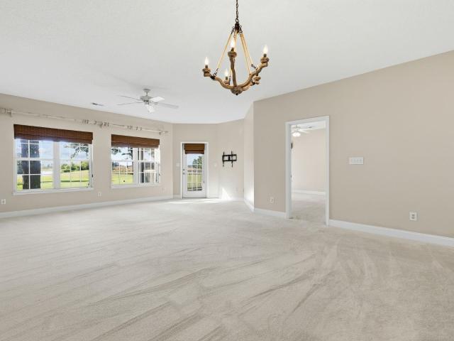 5049 Glenbrook Dr. 204