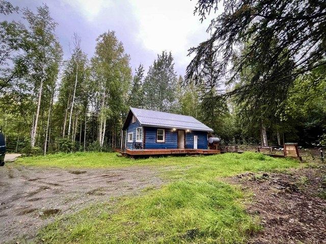 5049 Haystack Dr, Fairbanks, AK 99712