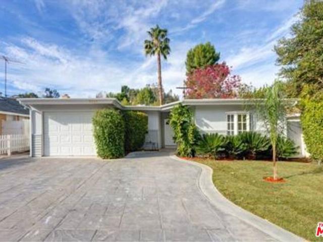 5049 serrania avenue