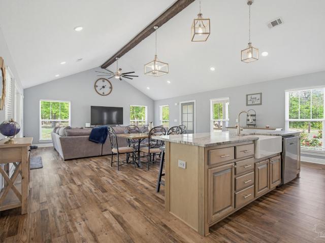 5049 Southern Paradise Ln, Milton, FL 32583 | MLS #681042