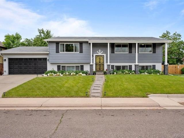 5049 Uvalda St, Denver, CO 80239