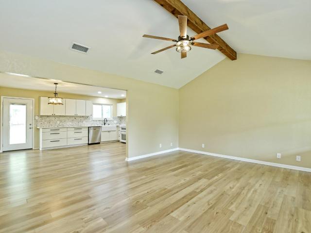 50401 Indian Creek Dr