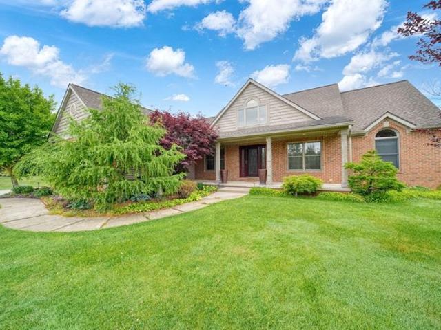 5040 Grande View Ln, Jackson, MI 49201