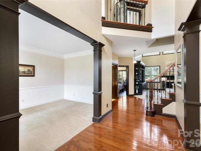 5040 Groves Edge Lane