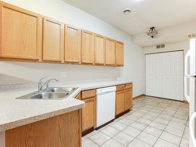 5040 Holly Lane N # 3
