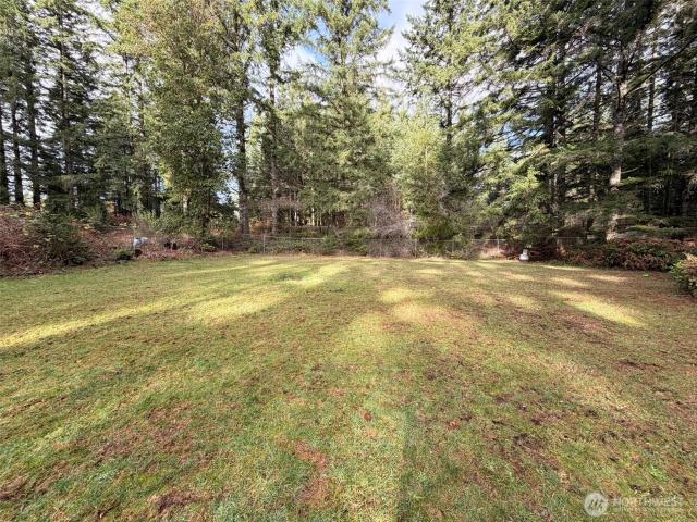 5040 SW Lake Helena Road