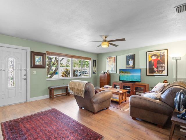5040 SW 94th Ter, Cooper City, FL 33328 | MLS #A12001 | Compass