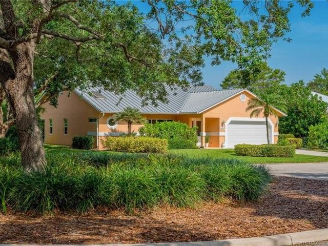 5040 SE Bent Wood Dr, Stuart, FL 34997